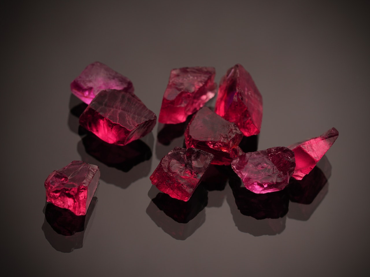 Tips For Wearing A Ruby Ring For Astrological Alignment - Peregian ...